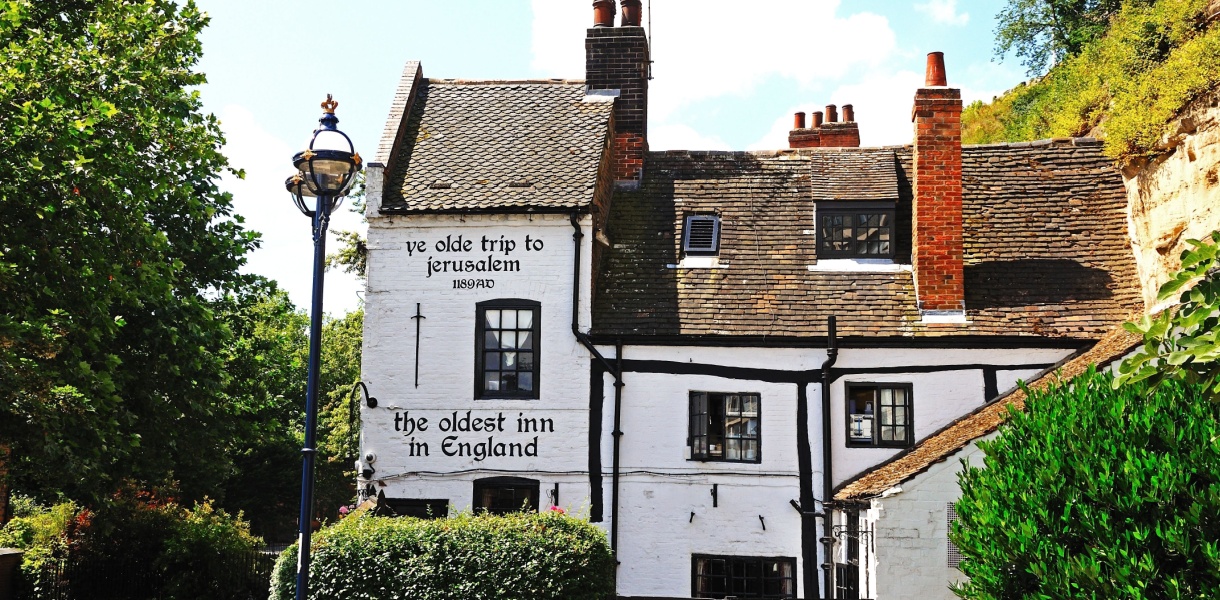 Discover the East Midlands: Castles, Cathedrals and Pork Pies - UK Explorer